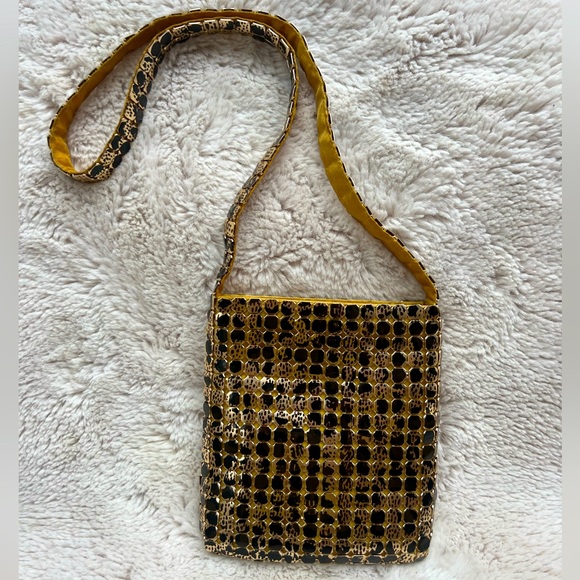 Vintage | Bags | Vintage Marlo Gold Black Metal Mesh Bag | Poshmark